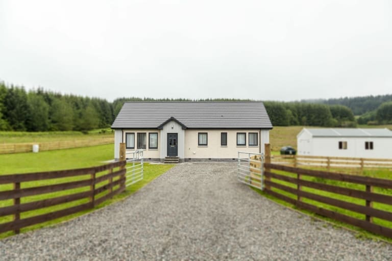 Cottages & Lodges with Hot Tubs in Scotland | Best Scottish Cottages