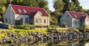 An Dòbhran – 5 Star Lochside Luxury Near Eilean Donan
